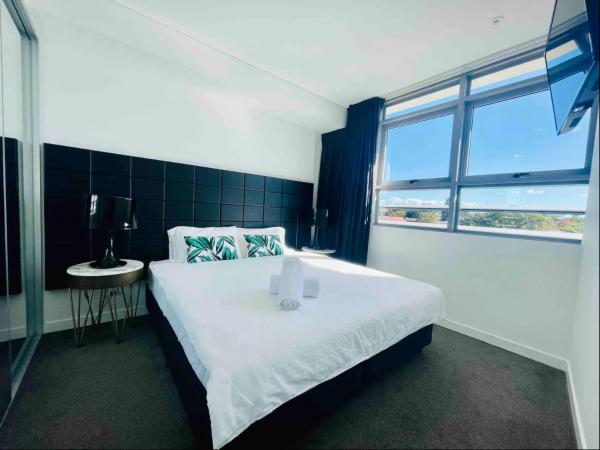 Chatswood Executive Suites - 3 Beds, 2 Baths With Parking - North Sydney