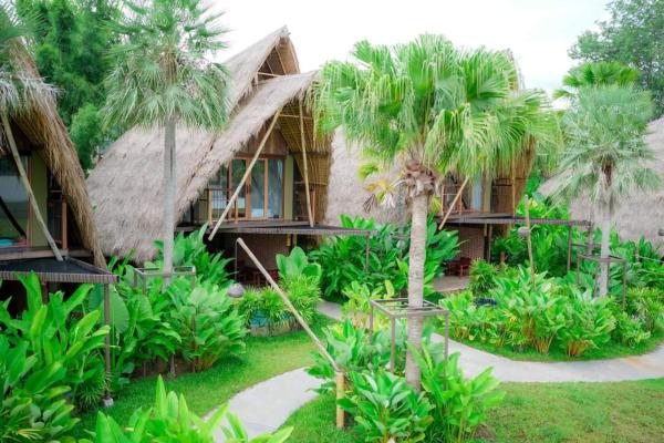 Earth Elements Eco Resort - Thailand