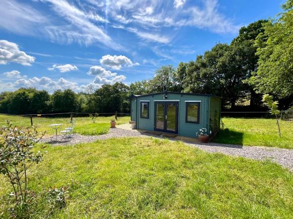 Peaceful Eco Glamping Cabin - Herefordshire
