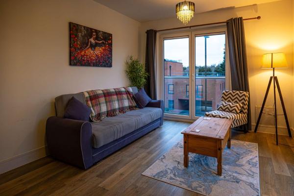 Spacious 2 Bedroom Apartment In Crawley - Crawley