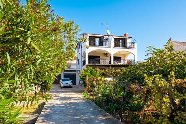 Apartments Brodarica Beach - Brodarica