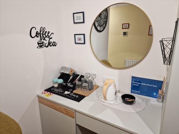 Smart Micro Studio - City Center - Fast Wifi - Self Check-in - Serbia