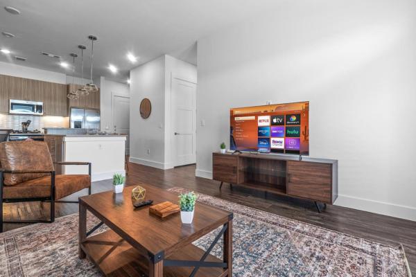 Luxurious New Unit 1bd1ba Pool, Golf Sim - Austin Zoo, Austin
