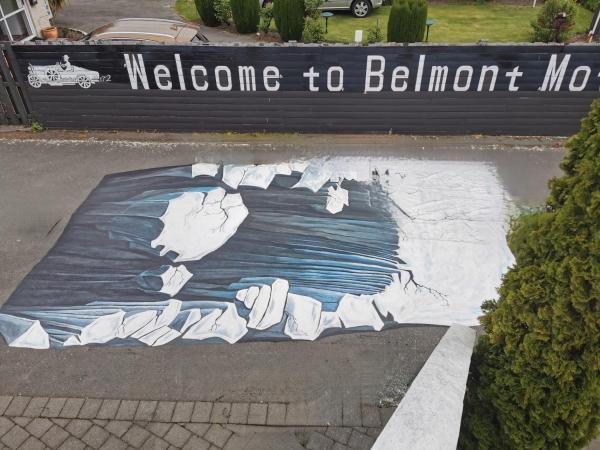 Belmont Motor Inn - West Coast