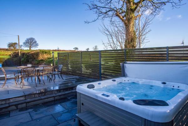 The Beacon - 3 Bedroom Cottage - Ludchurch - Narberth - Amroth