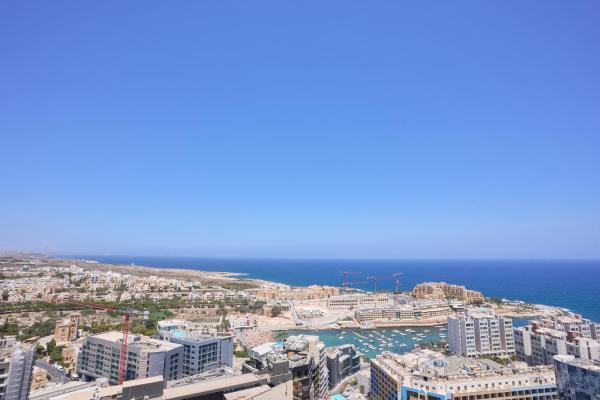 Panorama 20th Floor Suite With Magnificent Views - Aeropuerto de Malta (MLA)