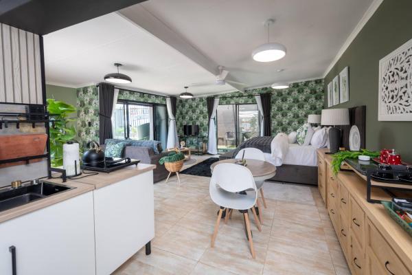 Polka Dot Executive Suite - Kempton Park
