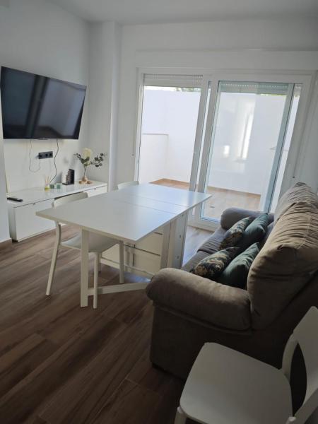 Apartamento De Dos Habitaciones - Barbate