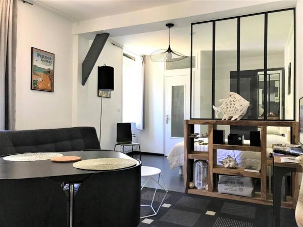 Appartement Idéalement Situé à 100m Plage De Trestraou Accès Direct Au Gr34 Et Plage - Réf 919 - Perros-Guirec
