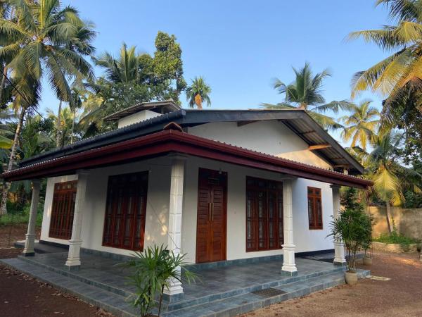 2 Bedroom Holiday Home - Sri Lanka