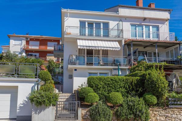 Lauschiges Studio Nur 450 Meter Zum Sandstrand Mit Privater Terrasse - Dramalj