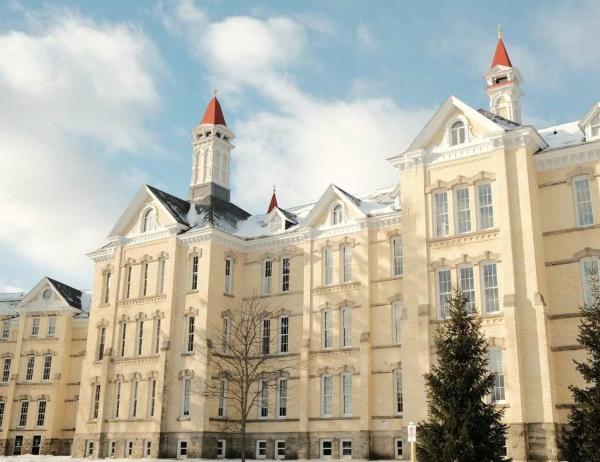 Condo On State Hospital Grounds! - Traverse City, MI