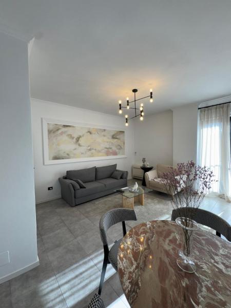 Denny's Apartment City Center - Tirana