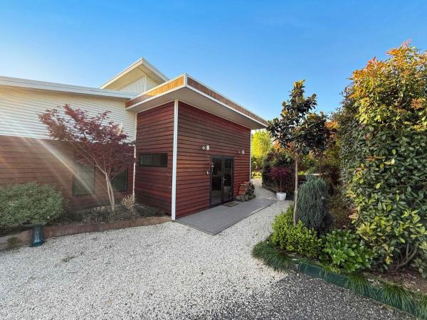 Millfield Garden Cottage - A Unique Getaway Experience - Hunter Valley