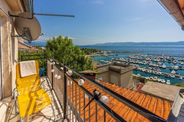 Atemberaubendes Apartment Direkt Am Meer Gelegen Mit Meerblick, Klima, Wifi - Novi Vinodolski