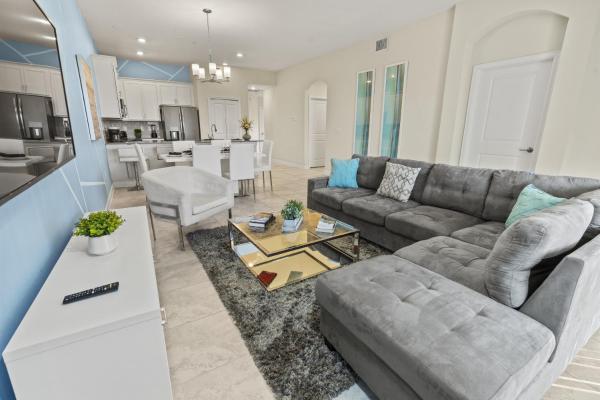 Lovely Apartments 18 Minutes Away From Disney! - Florida
