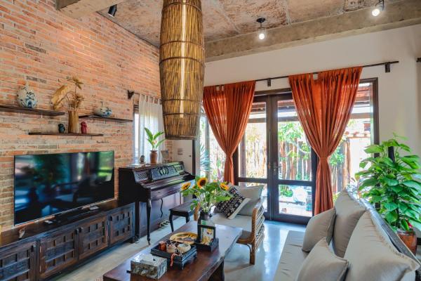 Fish Lantern House An Bang Beach - Hội An