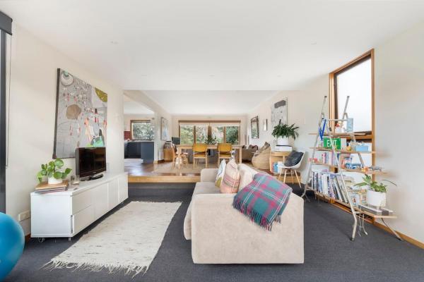Tranquil Home In Howrah - Hobart