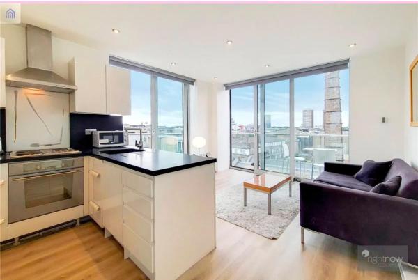 Stunning Views Of The Shard And London - Leyton