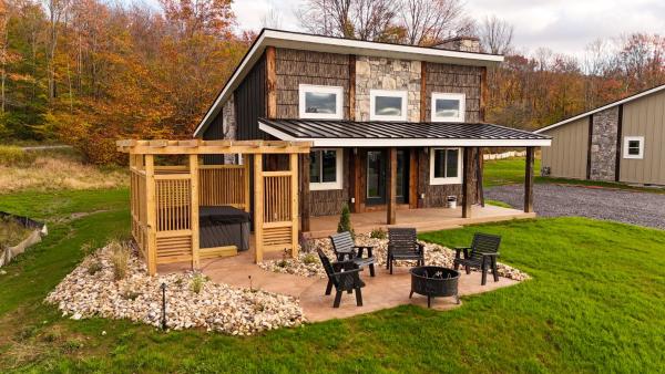 Valley View Resort Cabin #4, 2-bed, Modern-luxury With Hot Tub In Canaan Valley, Wv - Canaan Valley, WV