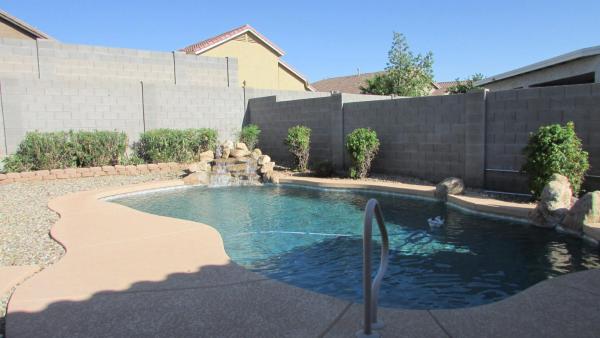 Cozy Home Near Freeways W Pool Bbq - Sun City, AZ
