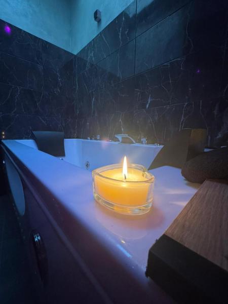 Love Room Spa Jacuzzi - Lyon