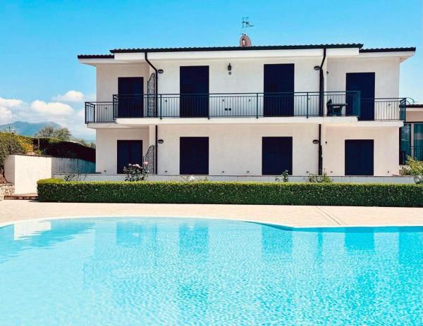 Scalea Apartments & Pool - Scalea
