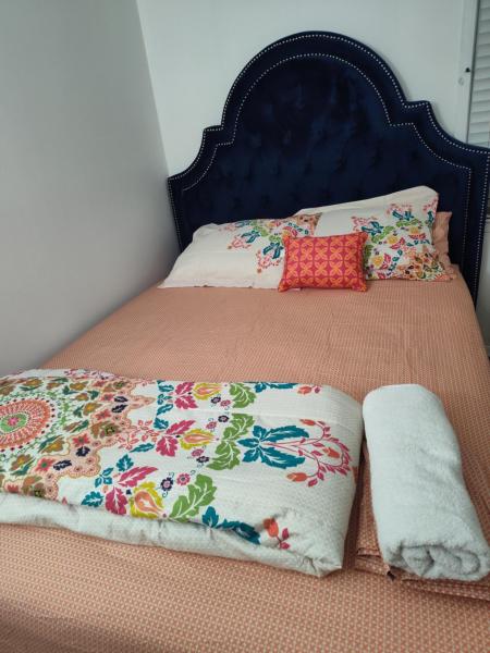 Comfy Private Queen Rm A - New York