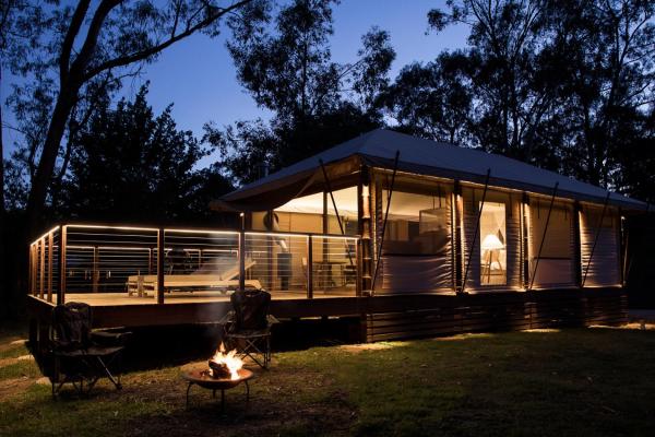 Luxury Riverside Glamping Tents - Adults Only Retreat - Blue Mountains