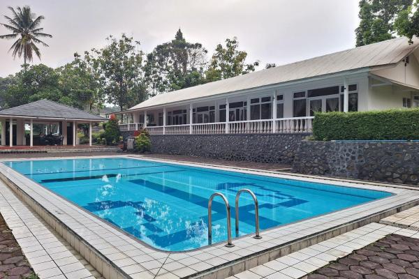 Reddoorz Resort At Tridaya Cisarua Puncak - Cisarua