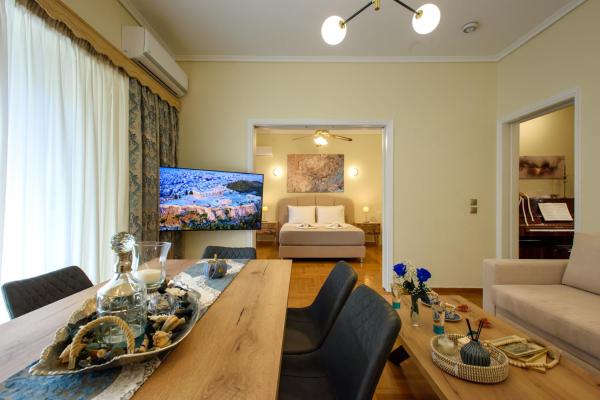 Blue Ark Acropolis Signature Residence - Atina