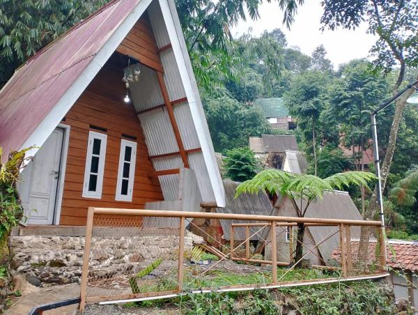 Rumah Khas Sunda 1 - Indonesia