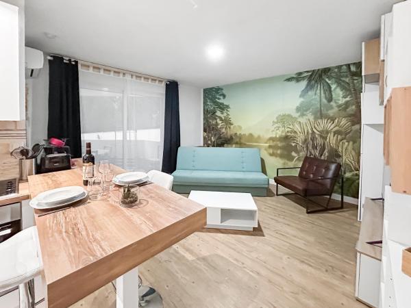 T2 35m2 Clim, Piscine, Balcon Et Parking Privé à 2 Pas Du Port Santa Lucia - Lac de Malpasset