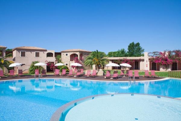 Isa-residence With Swimming-pool In Campulongu Just 600 Mt From The Sea - Villasimius