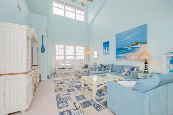 Penthouse By The Sea Huge Home With Amazing Views - Virginia Beach, VA