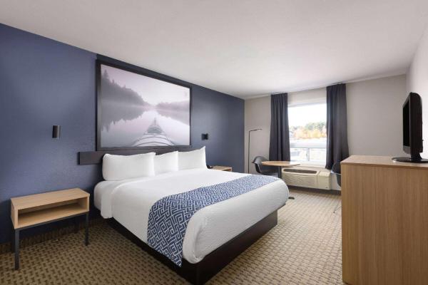 Super 8 By Wyndham St-jerome - Saint-Sauveur