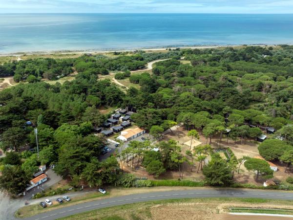 Domaine Résidentiel De Plein Air Les Tamarins - Le Bois-Plage-en-Ré