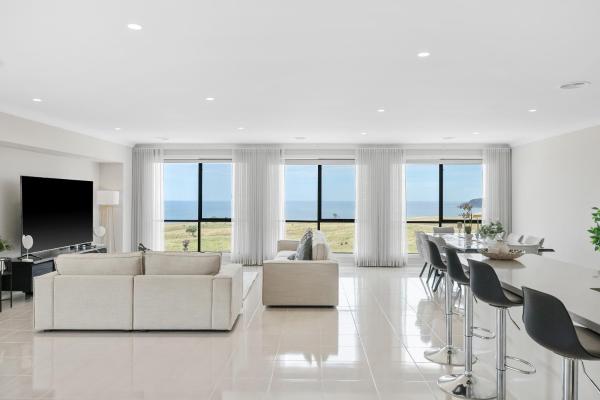 Golf Club Seaside Serenity By Ready Set Stay - San Remo