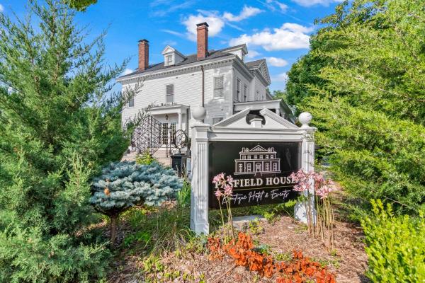The Pasfield House - Springfield, IL