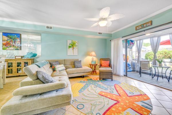 1 Mi To Beach Grand Strand Gem With Patio And Pool! - Sunset Beach, NC