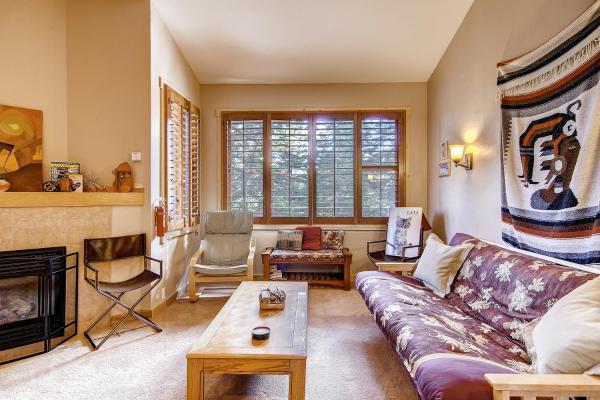 Cozy Northstar Village Condo Walk To The Gondola! - Lake Tahoe