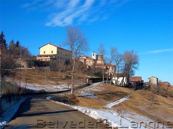 Casa Di Collina Nelle Langhe Typical Country House - Barolo