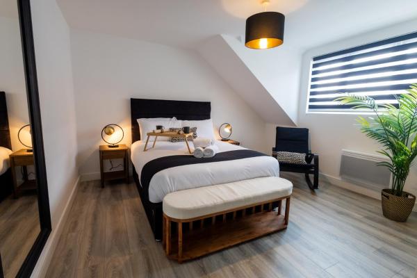 Watford 3-bed - Sleeps 8 - Near Harry Potter Bus - Watford