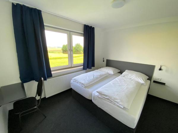 Zzzimple - Staffless With Self Check-in & Free Parking - Rhineland-Palatinate