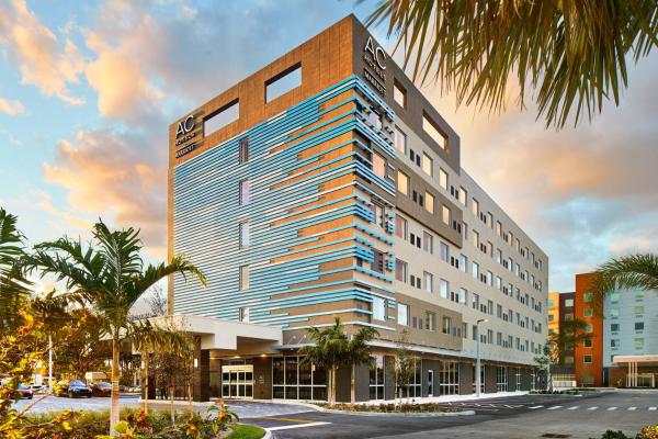 Ac Hotel By Marriott Miami Airport West/doral - Hialeah, FL