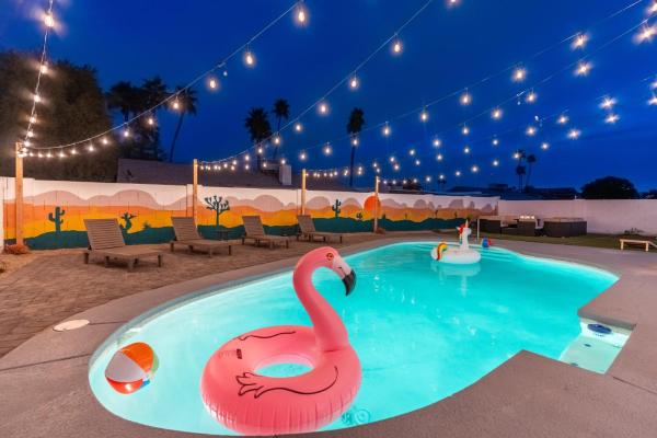6 Br Paradise Heated Pool Arcade Room Pool Table - Glendale, AZ
