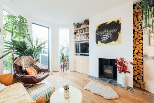 Stylish 2 Bedroom Flat With A Private Sauna - Barnet