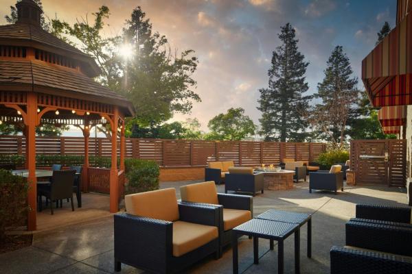 Courtyard By Marriott Santa Rosa - Calistoga, CA