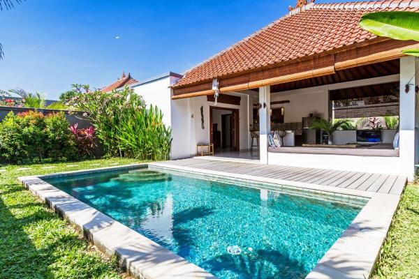 Awesome 1br Villa In The Heart Of Seminyak - Bali