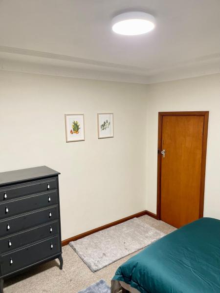 Spacious Private Room Minutes Away From Eastwood - Gordon